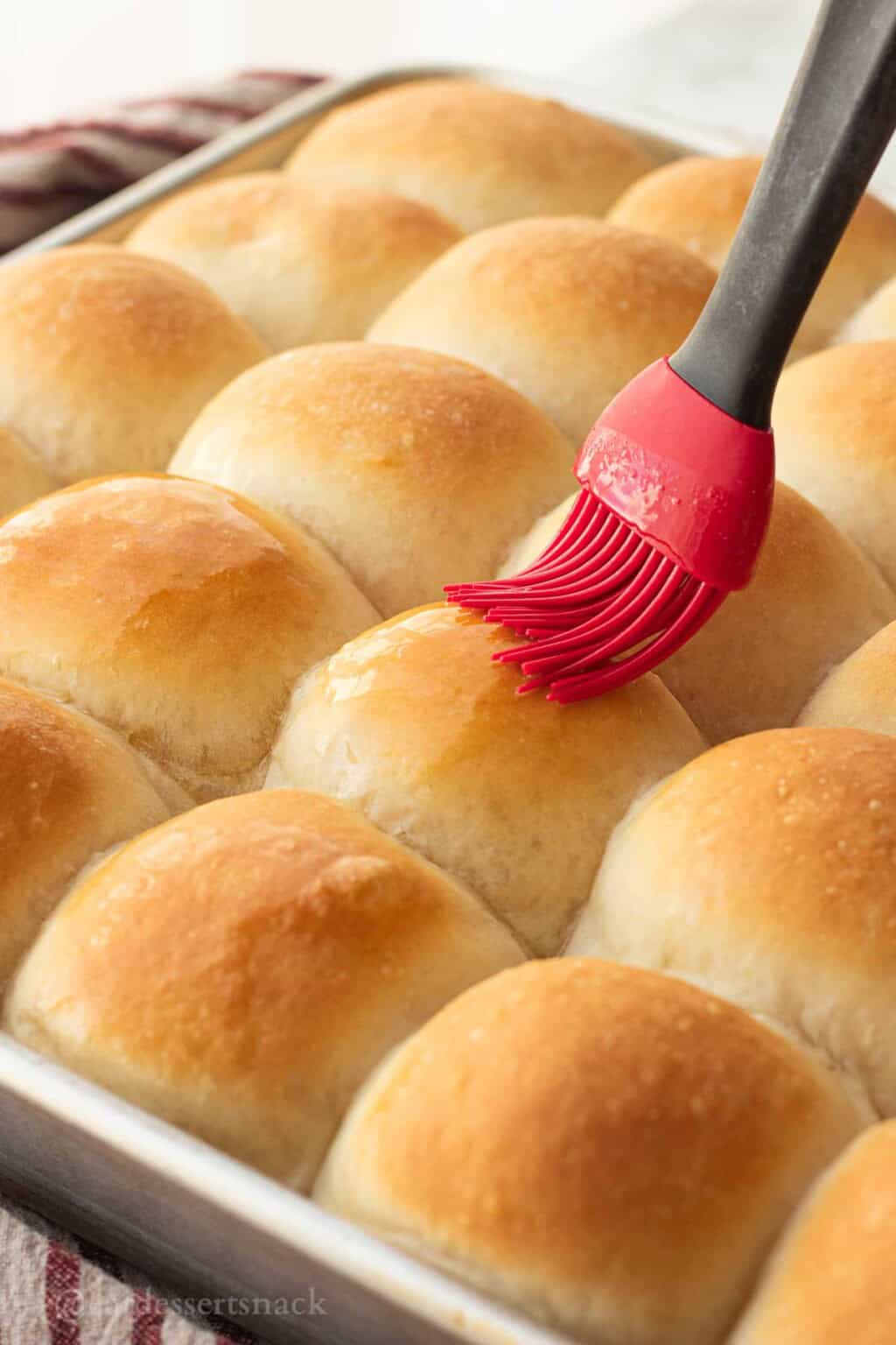 Old Fashioned Yeast Rolls | Eat Dessert Snack