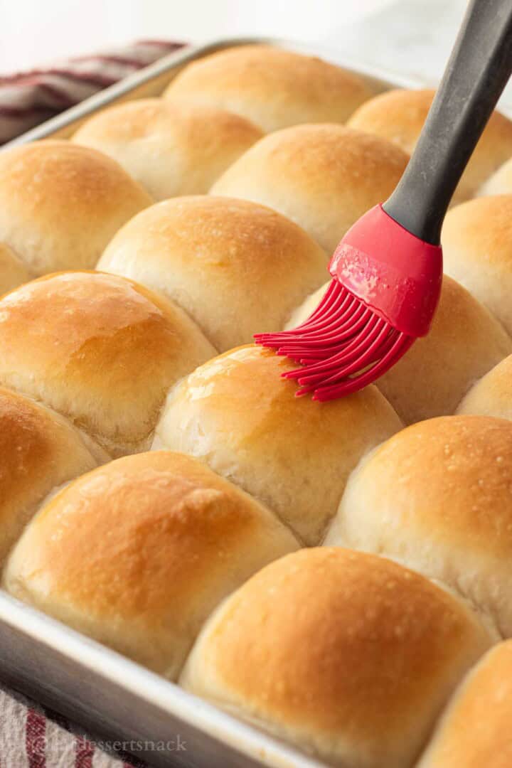 Old Fashioned Yeast Rolls | Eat Dessert Snack